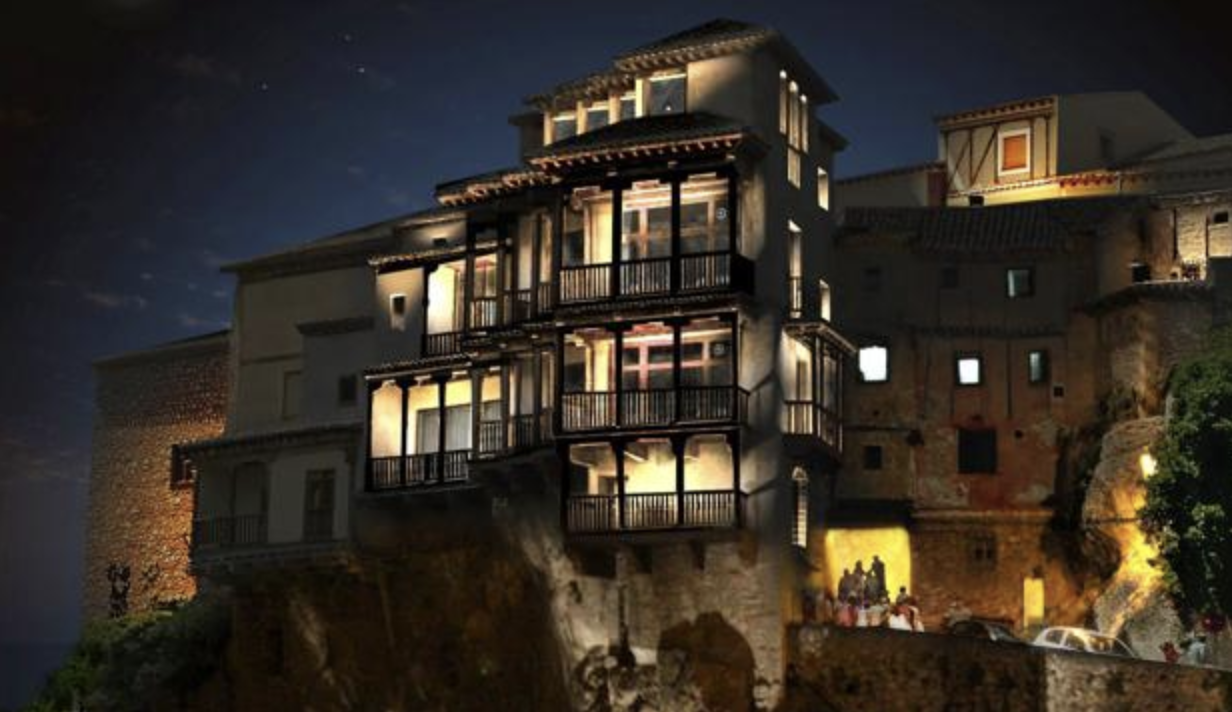 Cool Homes: Hanging Houses - Amir + Aleks Realty Team